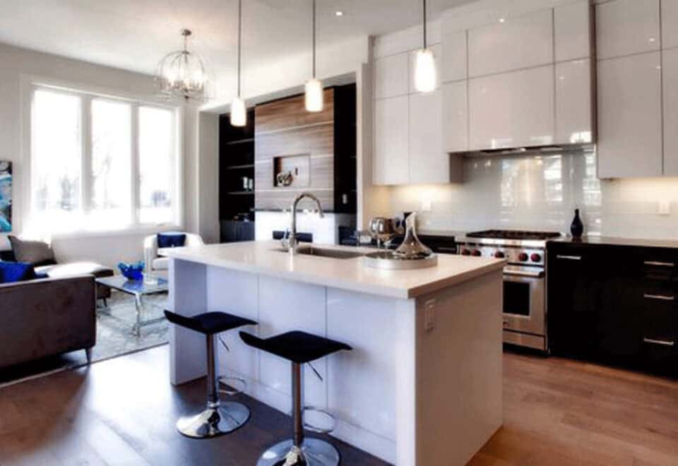 Distrikt Forest Hill Towns | Platinum Access, Pricing & Availability